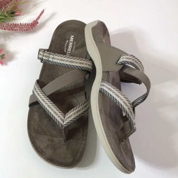 Merrell | Shoes | Merrell District Mendi Asymmetrical Thong Sandals ...